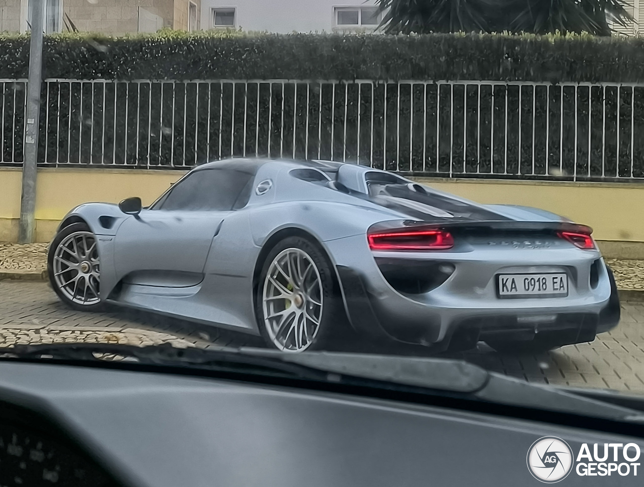 Porsche 918 Spyder Weissach Package - 02 January 2026 - Autogespot