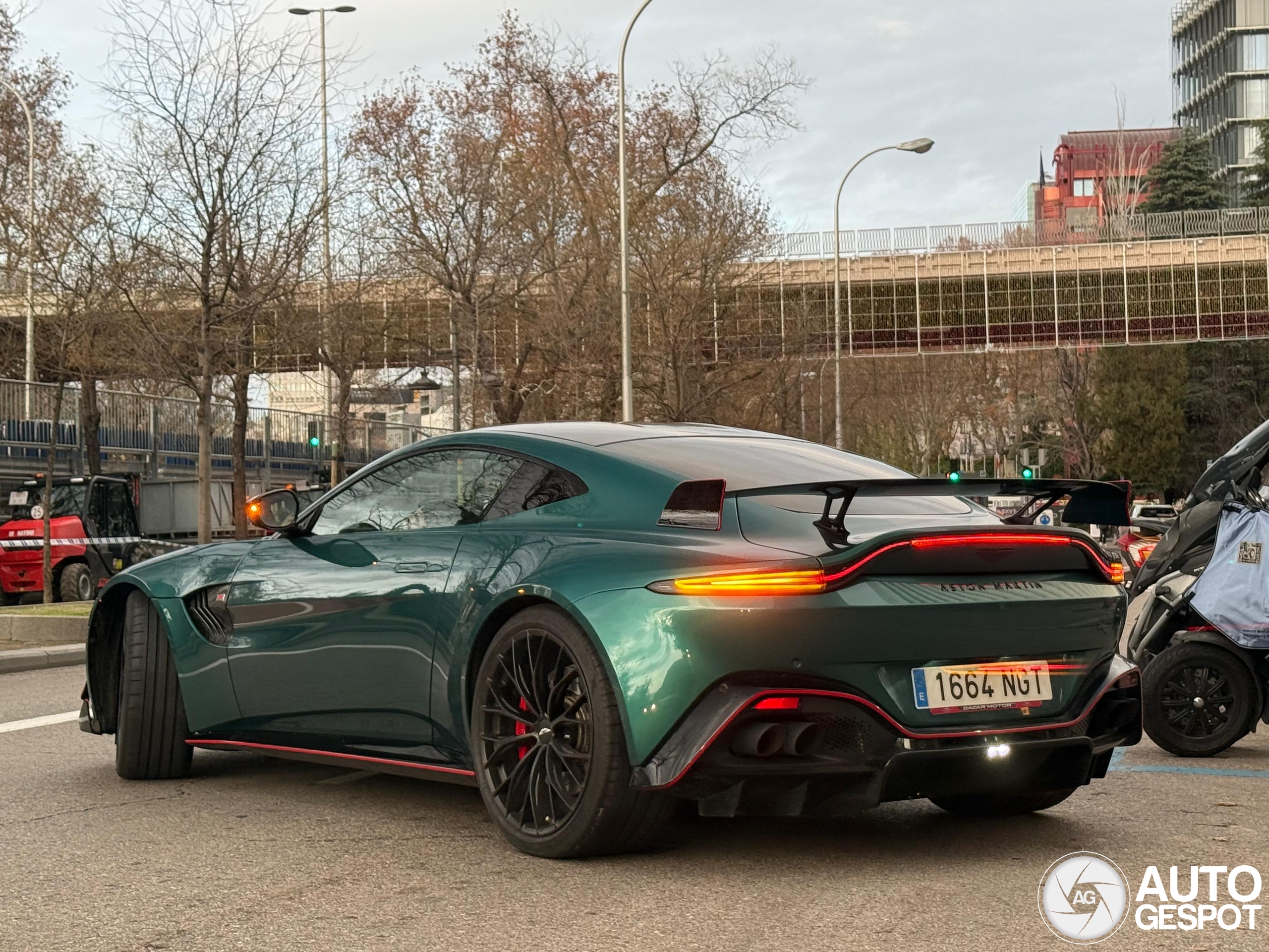 Aston Martin V8 Vantage Formula 1 Edition - 03 January 2026 - Autogespot