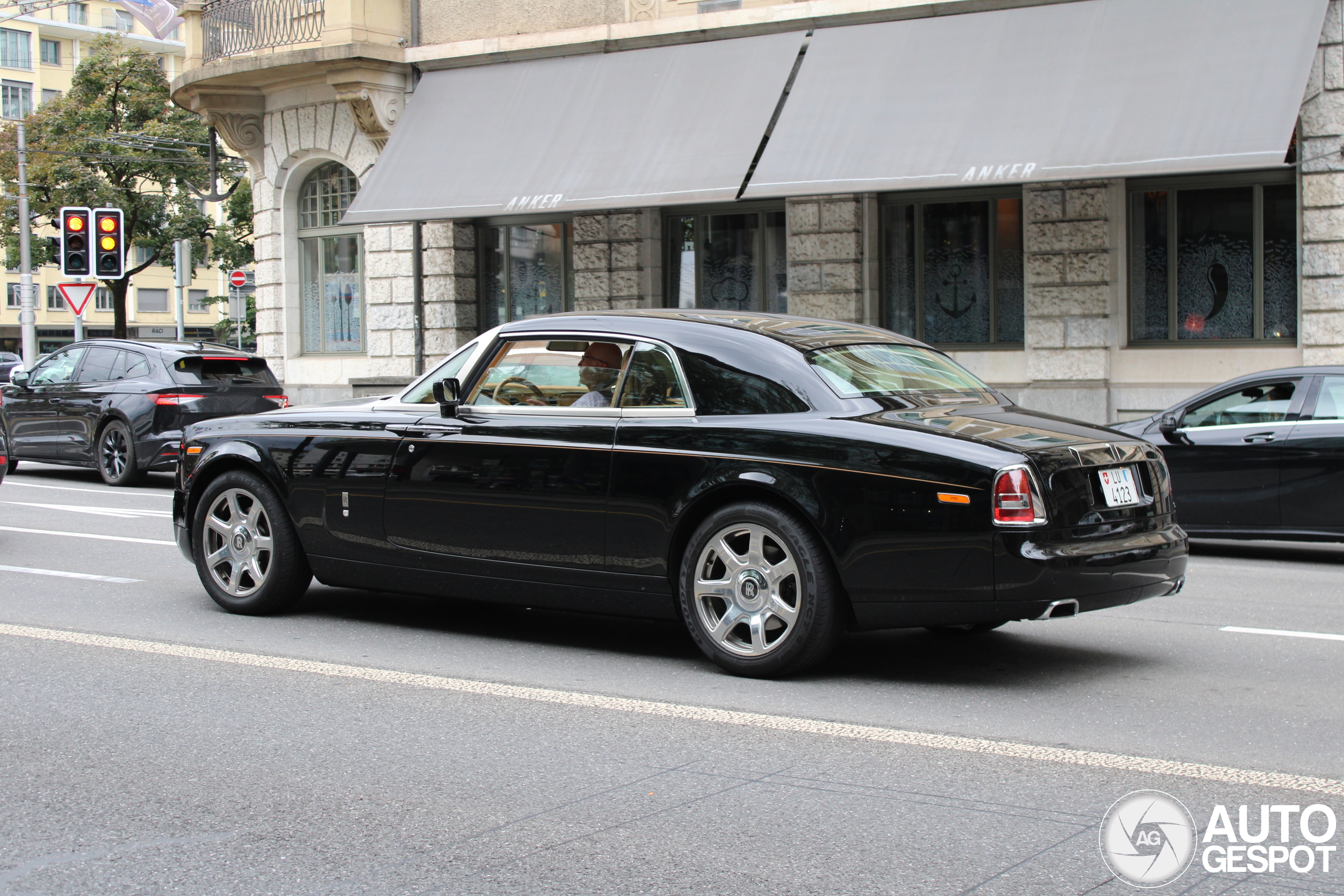 Rolls-Royce Phantom Coupé - 04 January 2026 - Autogespot