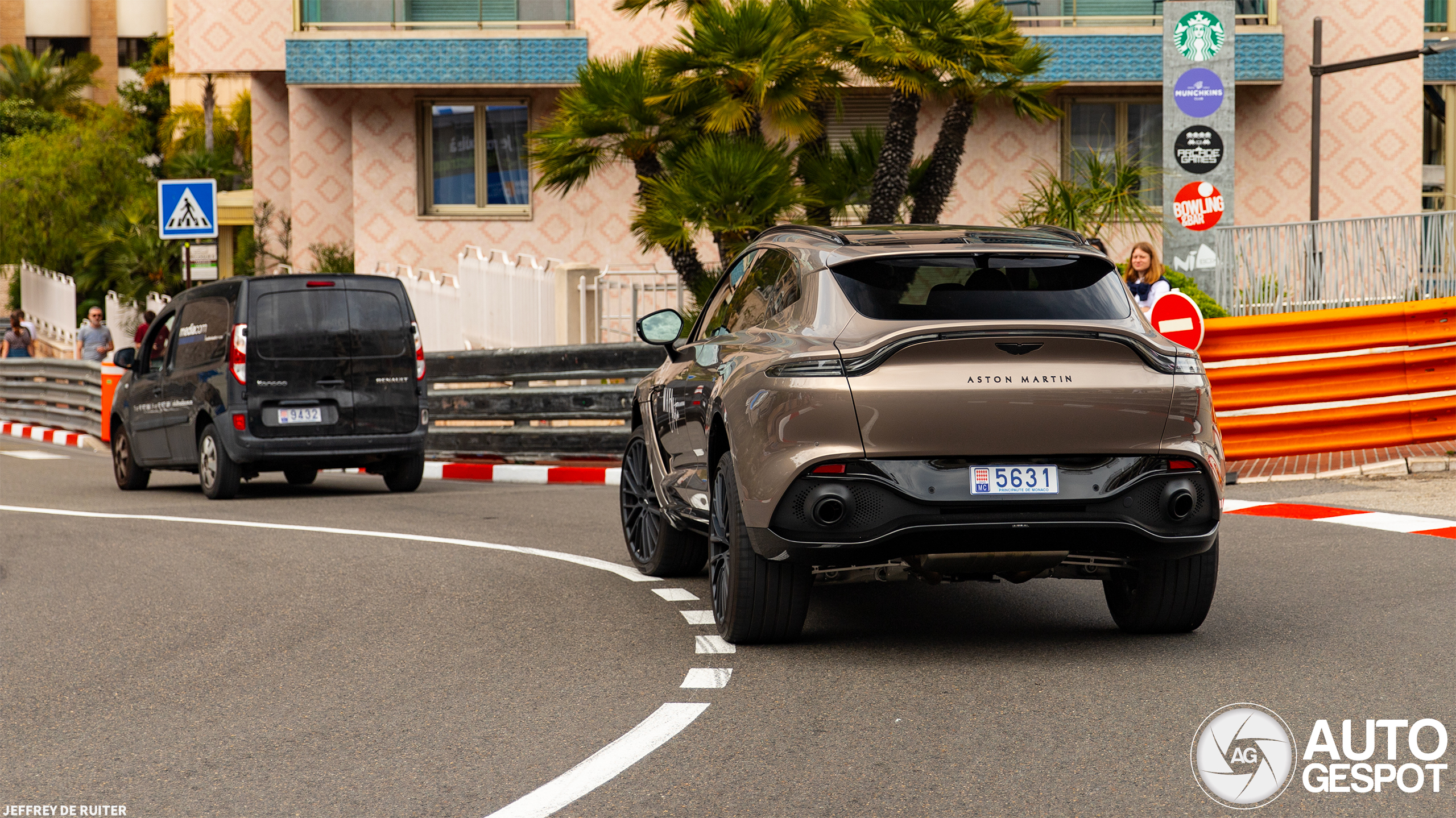 Aston Martin DBX - 11 January 2026 - Autogespot