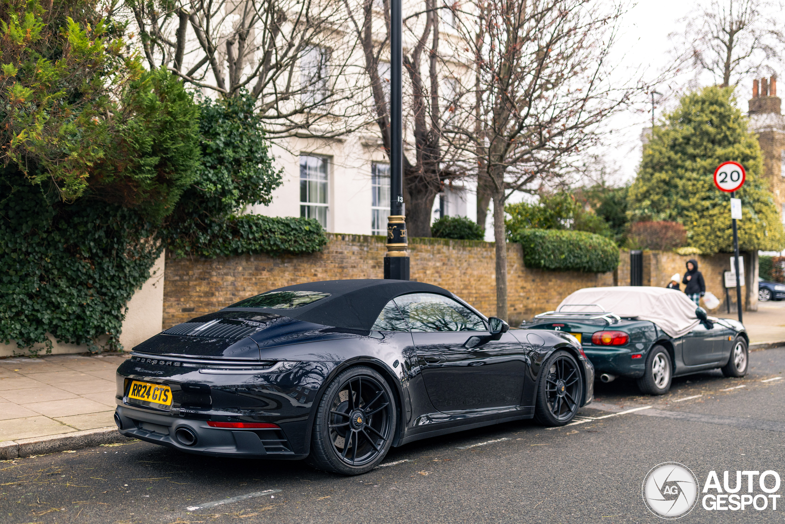 Porsche 992 Carrera GTS Cabriolet MkI - 11 January 2026 - Autogespot