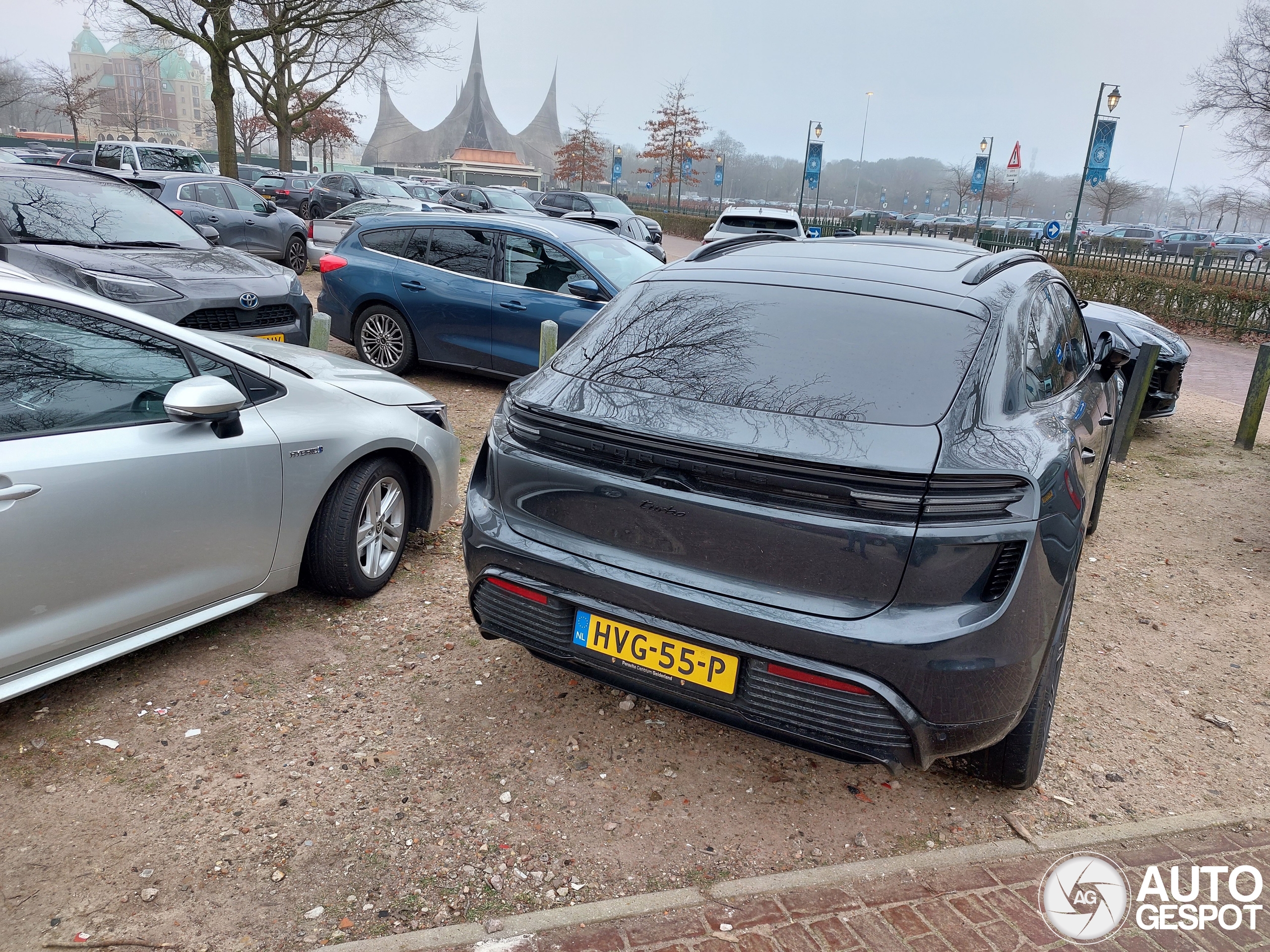 Porsche Macan EV Turbo - 12 January 2026 - Autogespot