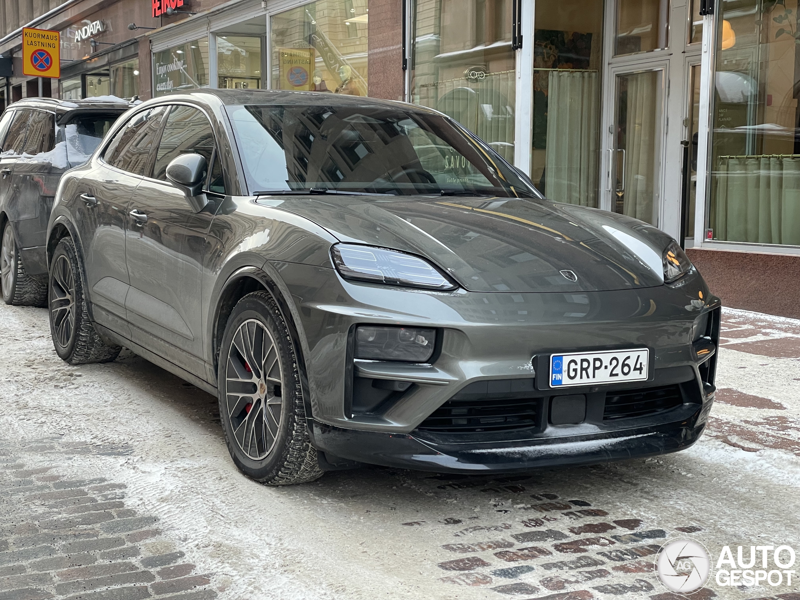 Porsche Macan EV Turbo - 15 January 2026 - Autogespot