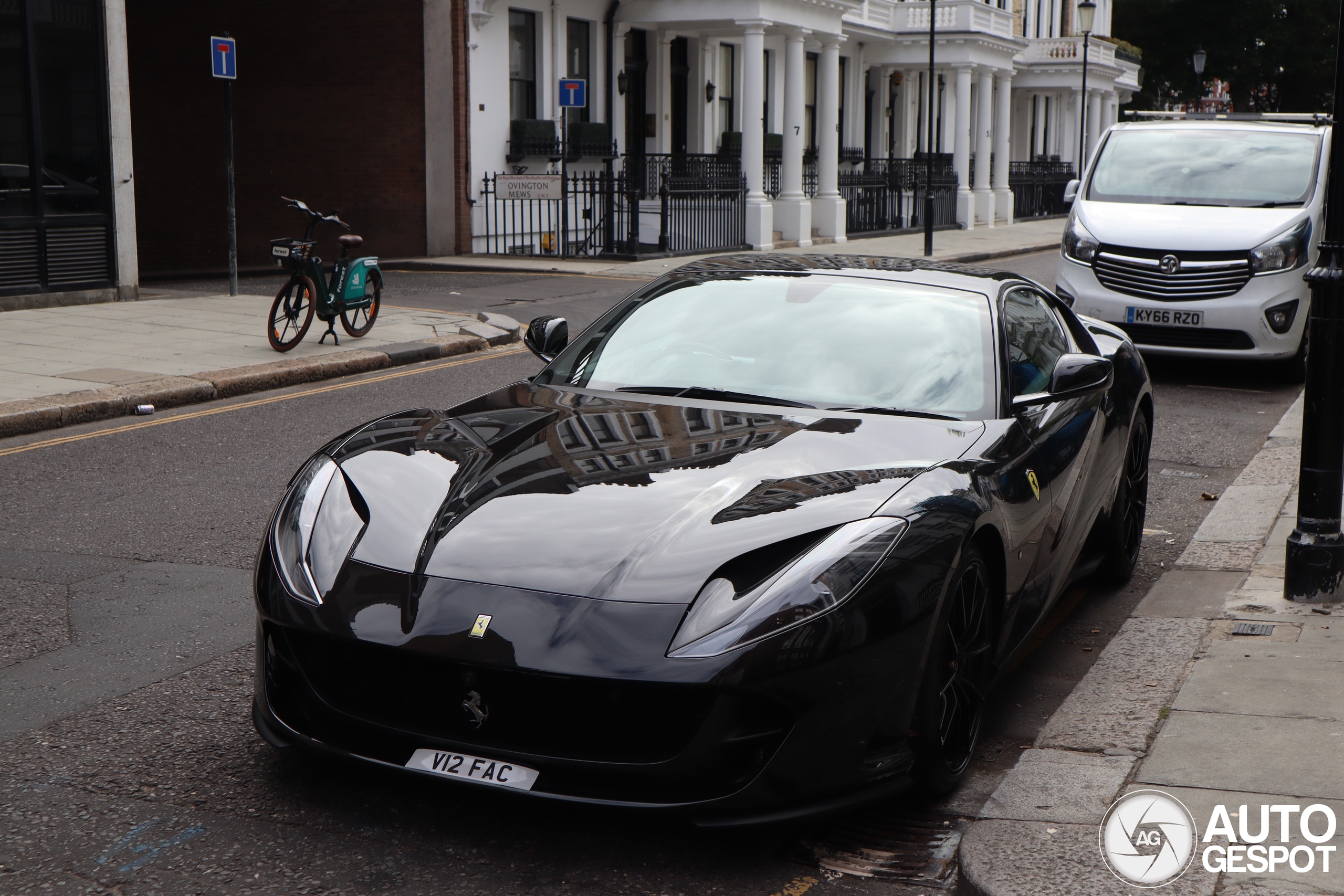 Ferrari 812 Superfast - 16 January 2026 - Autogespot