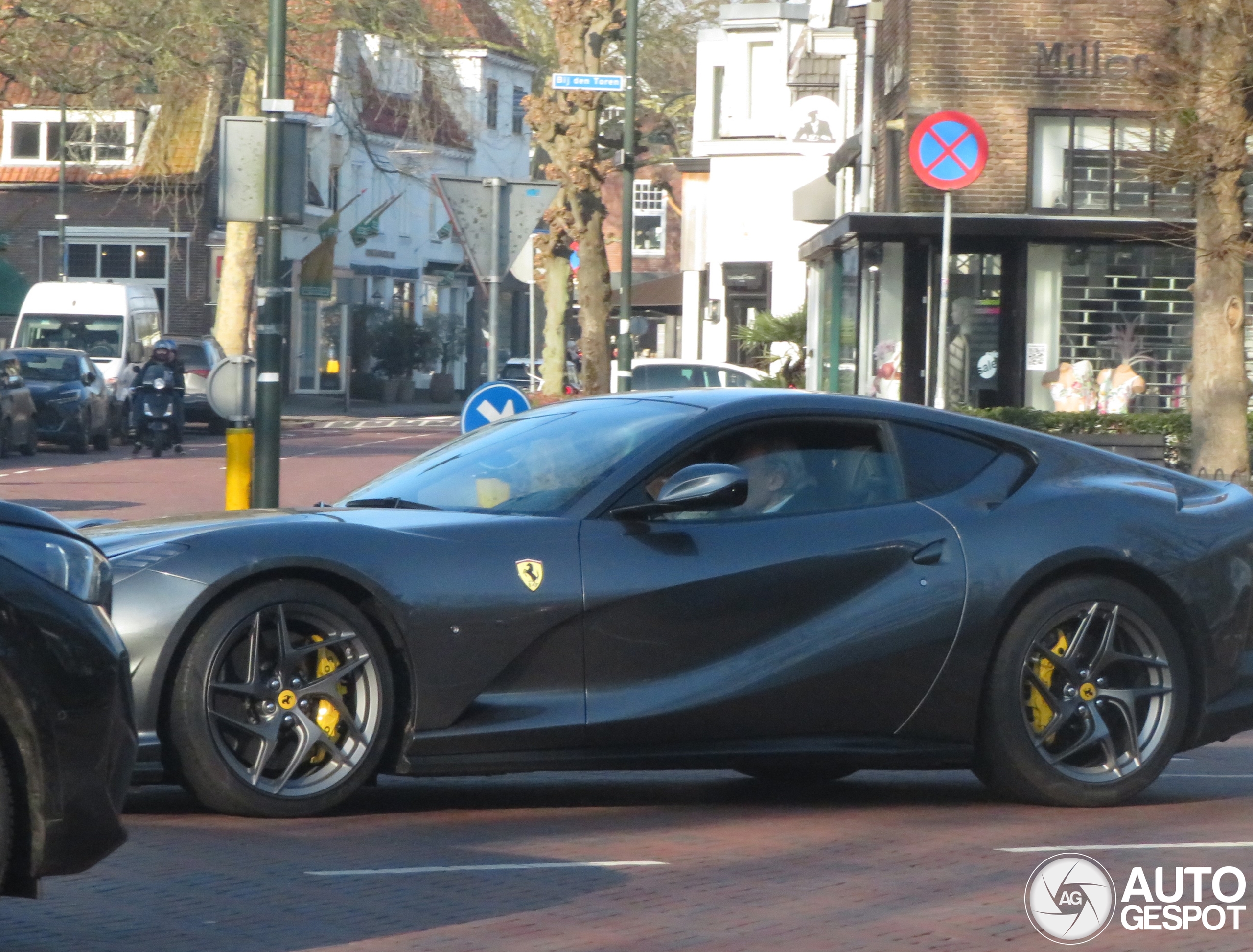 Ferrari 812 Superfast - 18 January 2026 - Autogespot
