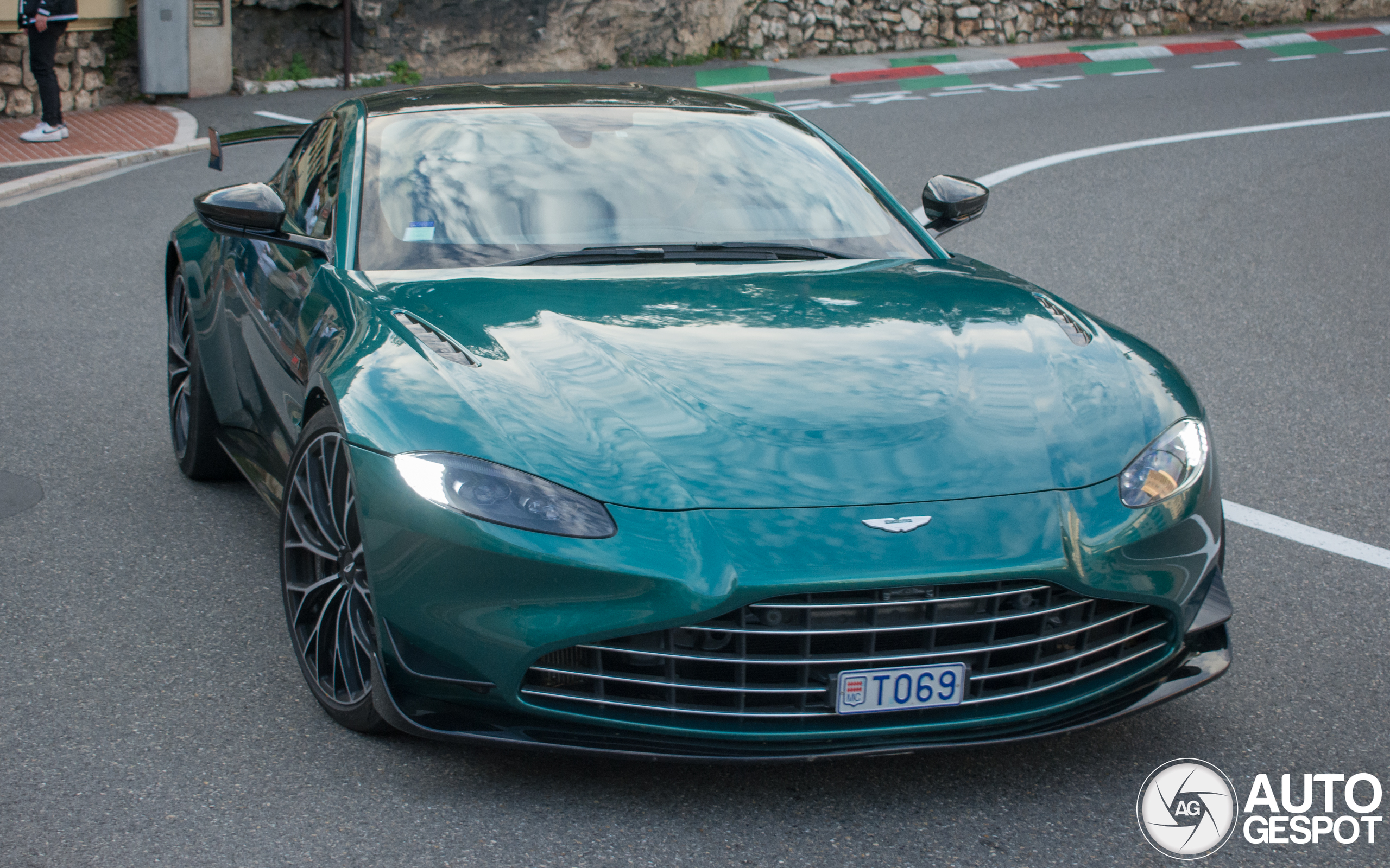 Aston Martin V8 Vantage Formula 1 Edition - 19 January 2026 - Autogespot