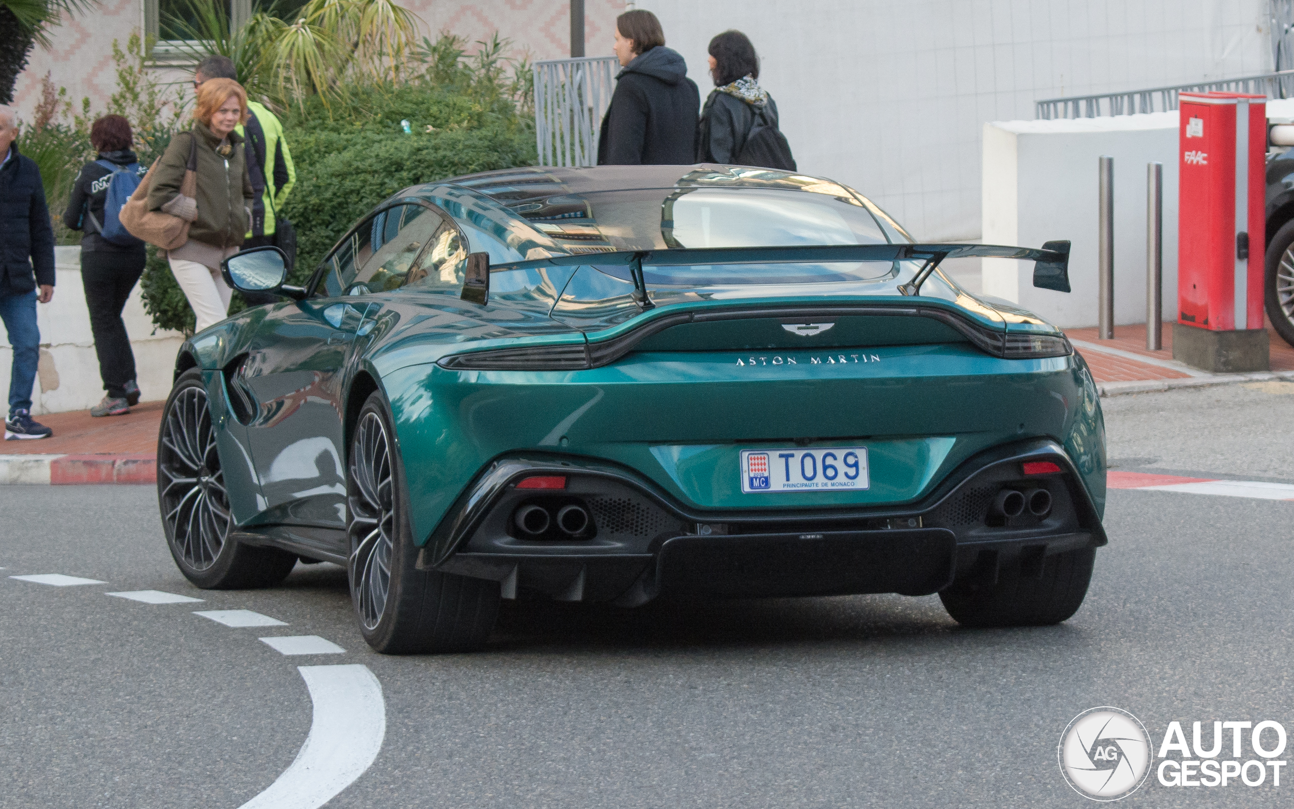 Aston Martin V8 Vantage Formula 1 Edition - 19 January 2026 - Autogespot