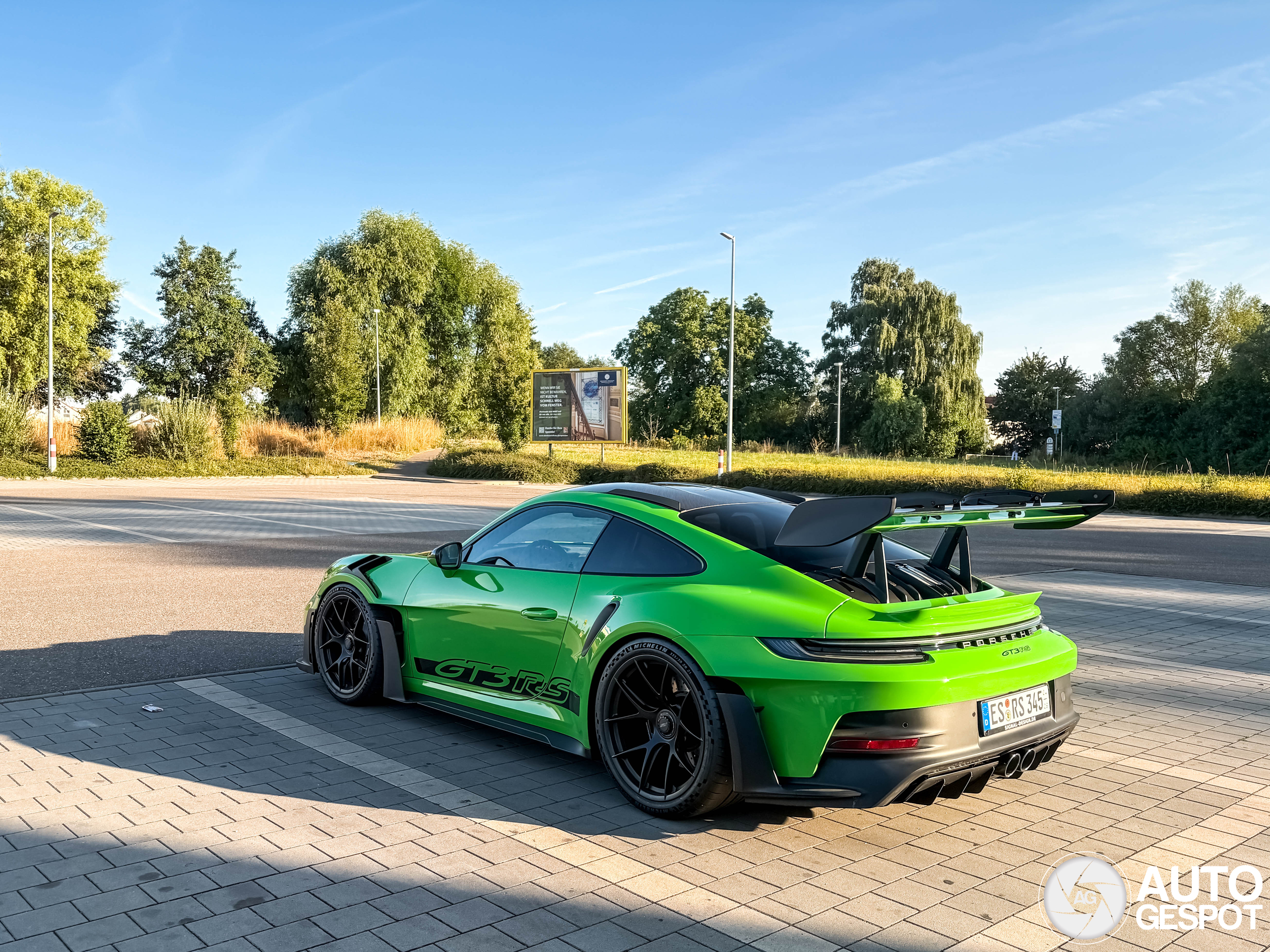 Porsche 992 GT3 RS MkI Weissach Package - 19 January 2026 - Autogespot