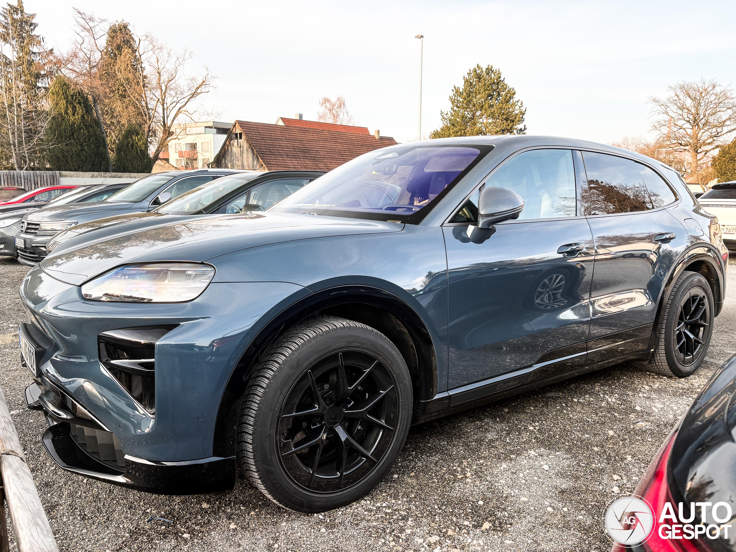 Porsche Cayenne Turbo Electric - 25 January 2026 - Autogespot