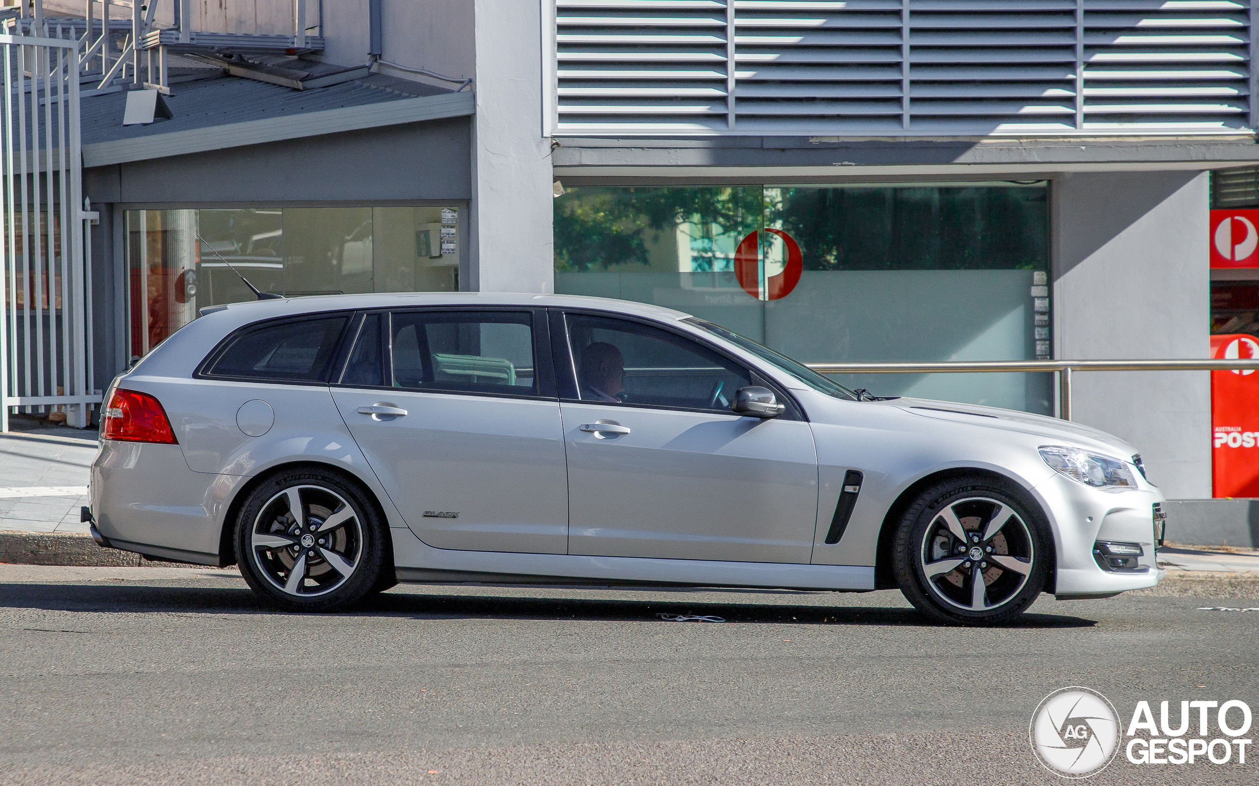 Holden VF Series II Commodore SS Sportwagon Black Edition - 27 January ...