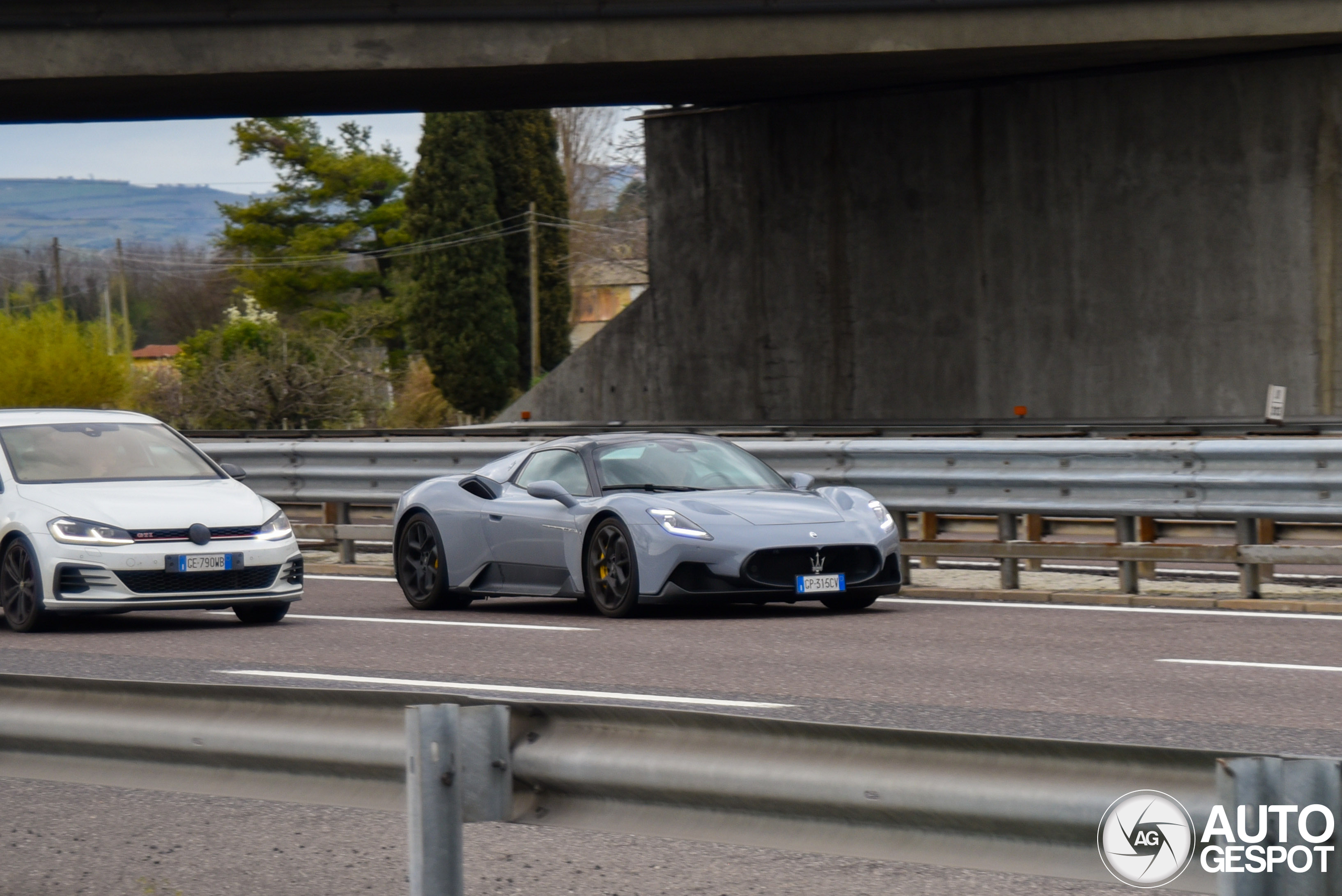 Maserati MC20 Cielo - 27 January 2026 - Autogespot