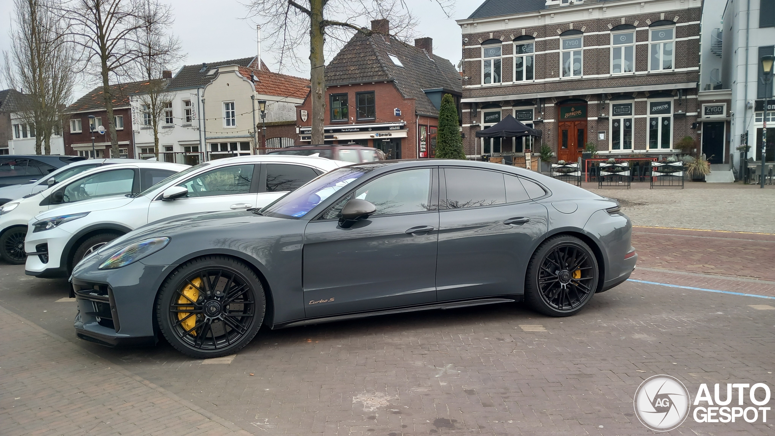 Porsche 972 Panamera Turbo S E-Hybrid - 27 January 2026 - Autogespot