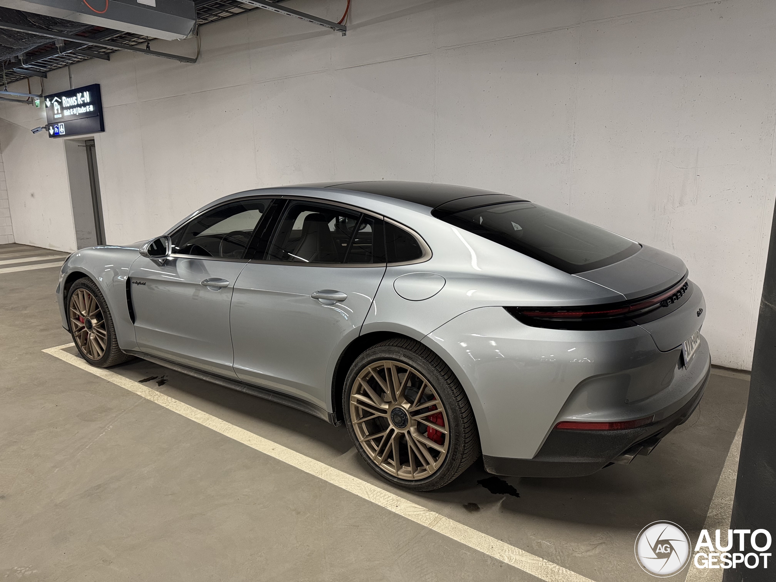 Porsche 972 Panamera Turbo E-Hybrid - 28 January 2026 - Autogespot