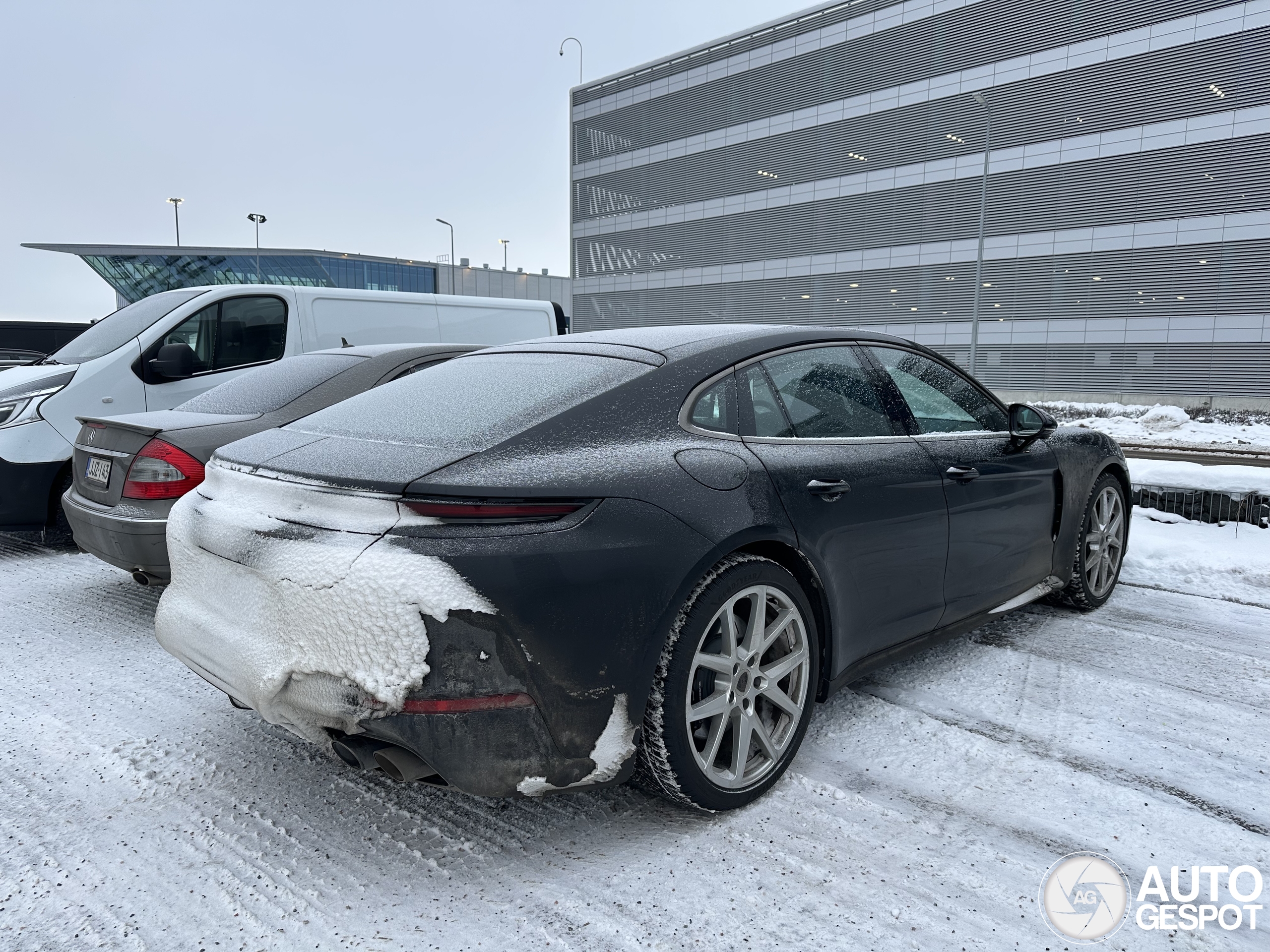 Porsche 972 Panamera Turbo E-Hybrid - 28 January 2026 - Autogespot