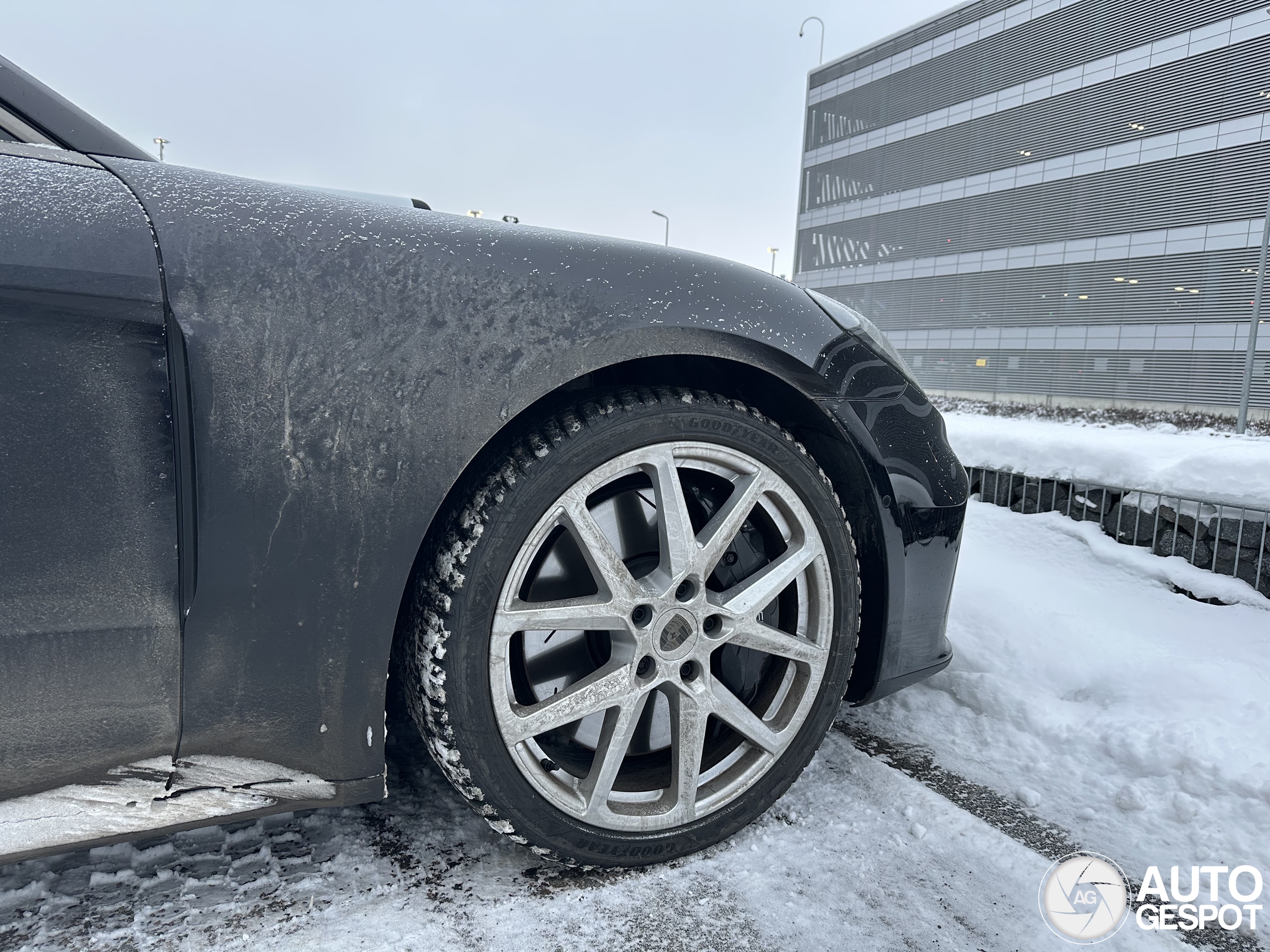 Porsche 972 Panamera Turbo E-Hybrid - 28 January 2026 - Autogespot