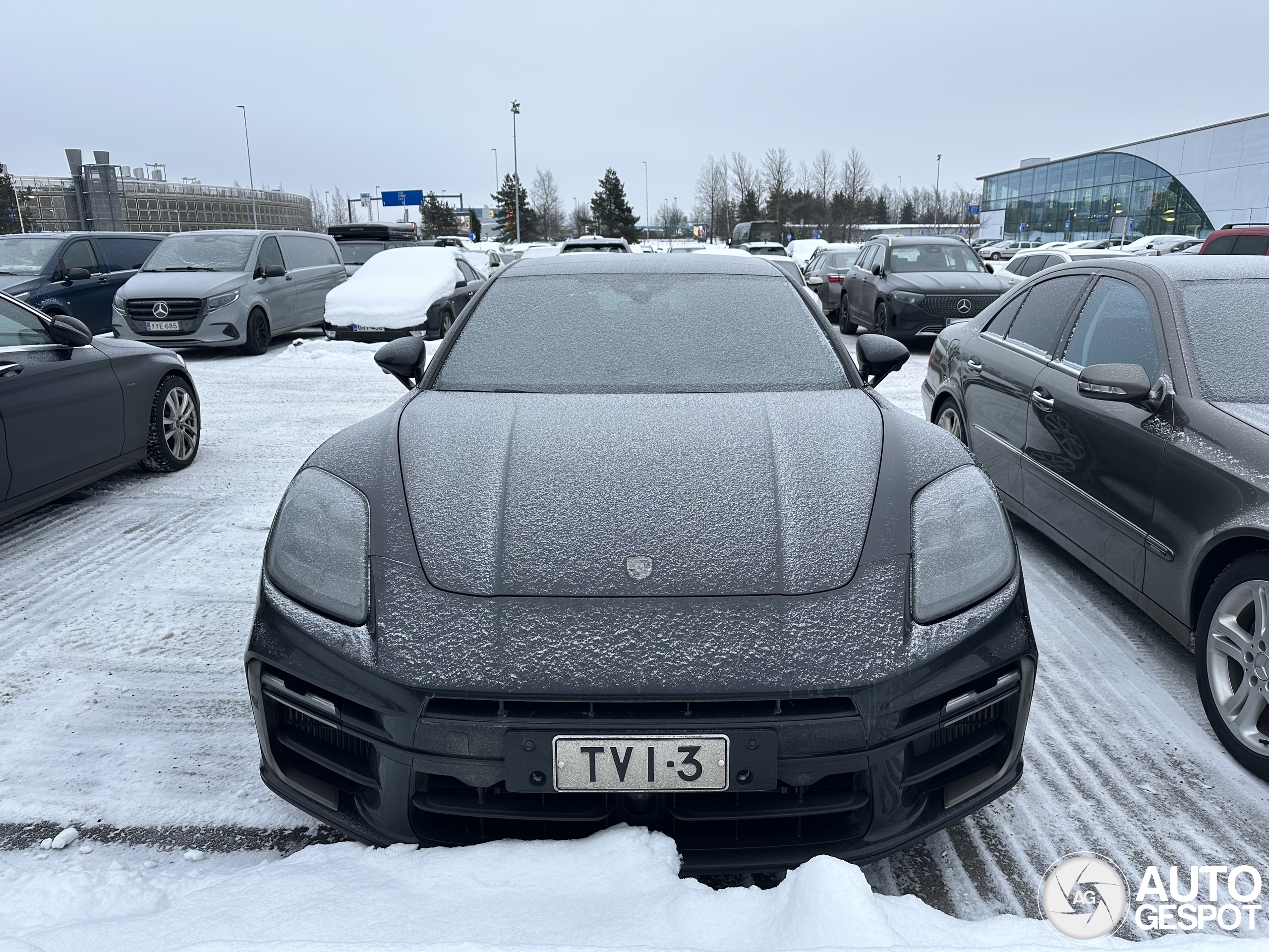 Porsche 972 Panamera Turbo E-Hybrid - 28 January 2026 - Autogespot