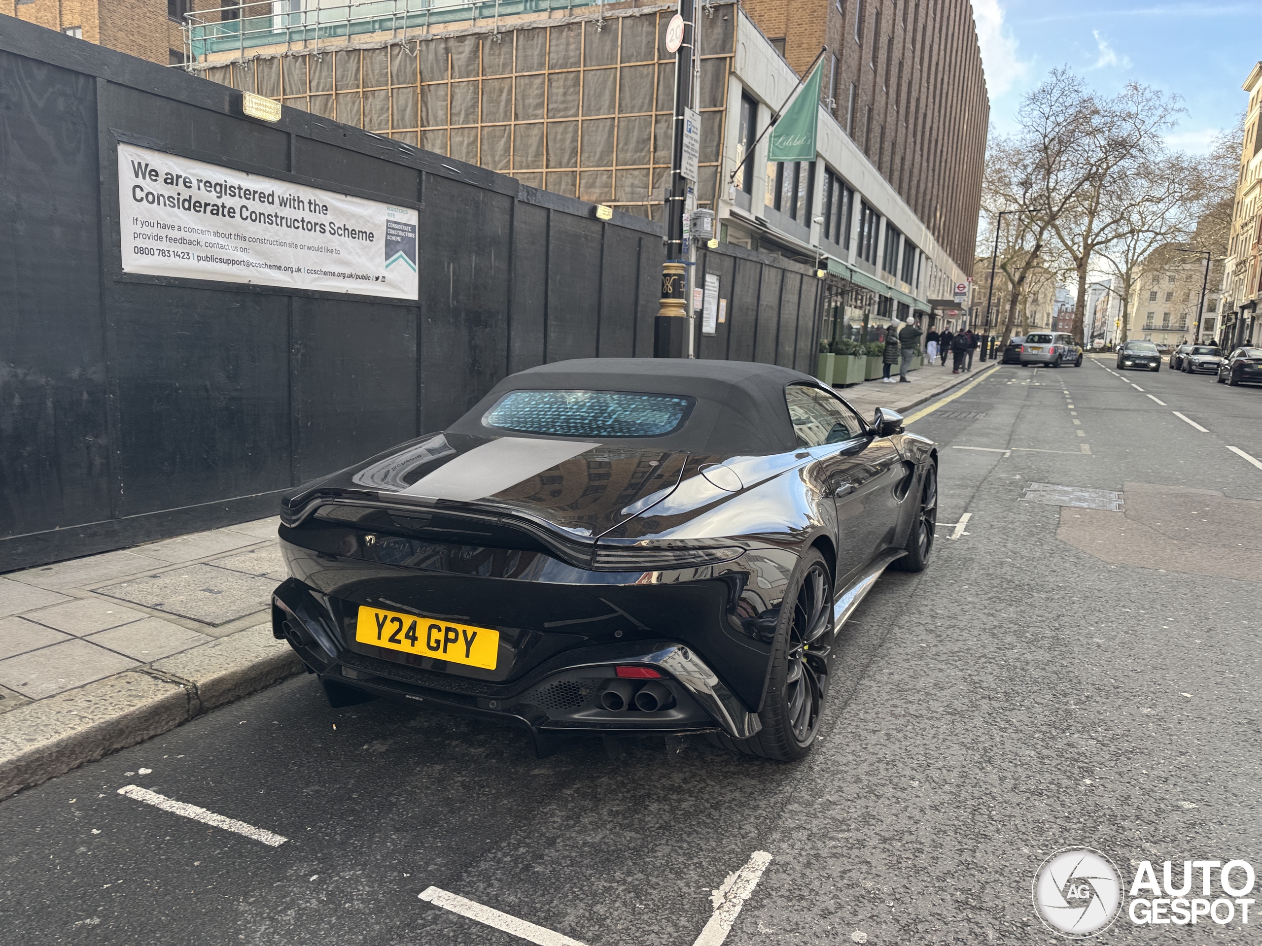 Aston Martin V8 Vantage Formula 1 Edition Roadster - 31 January 2026 ...