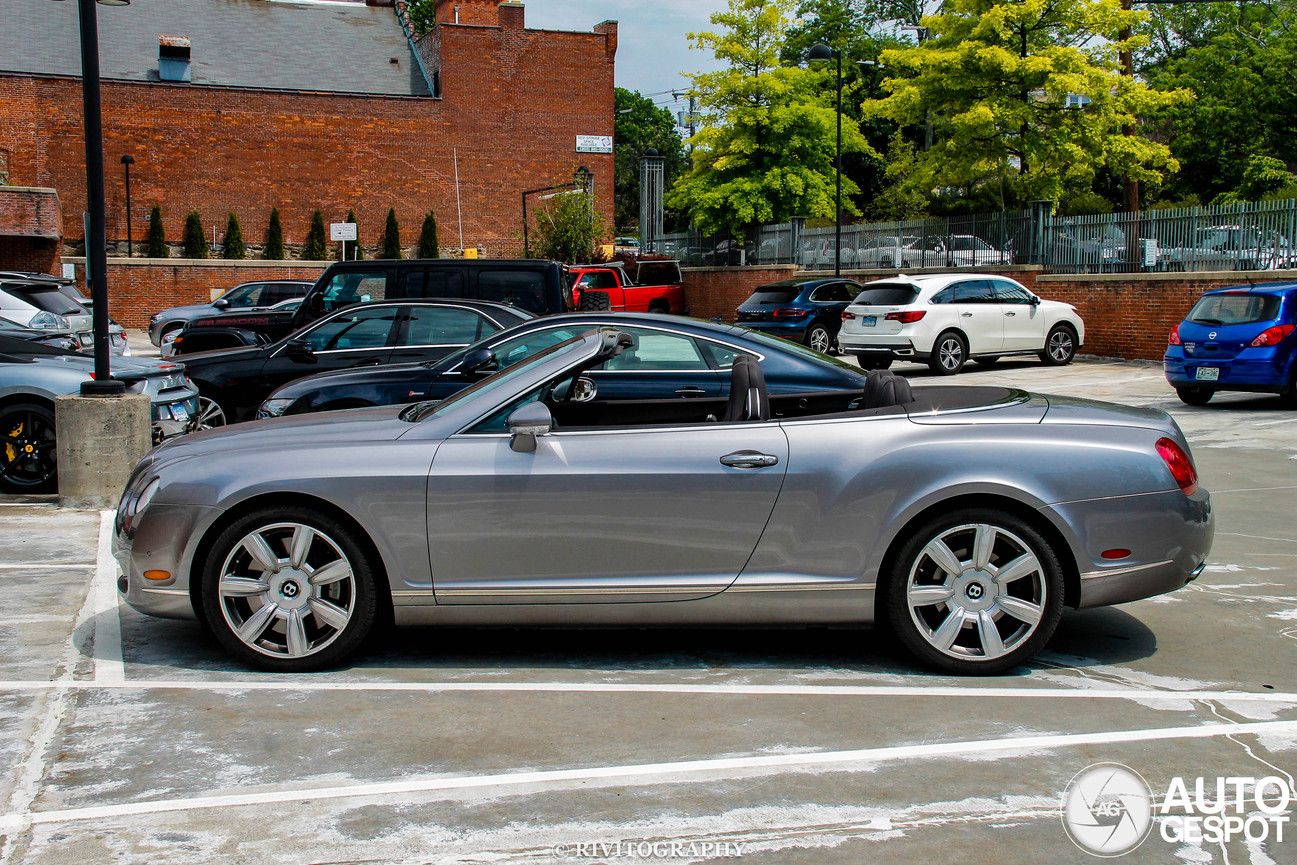 Bentley Continental GTC - 31 January 2026 - Autogespot