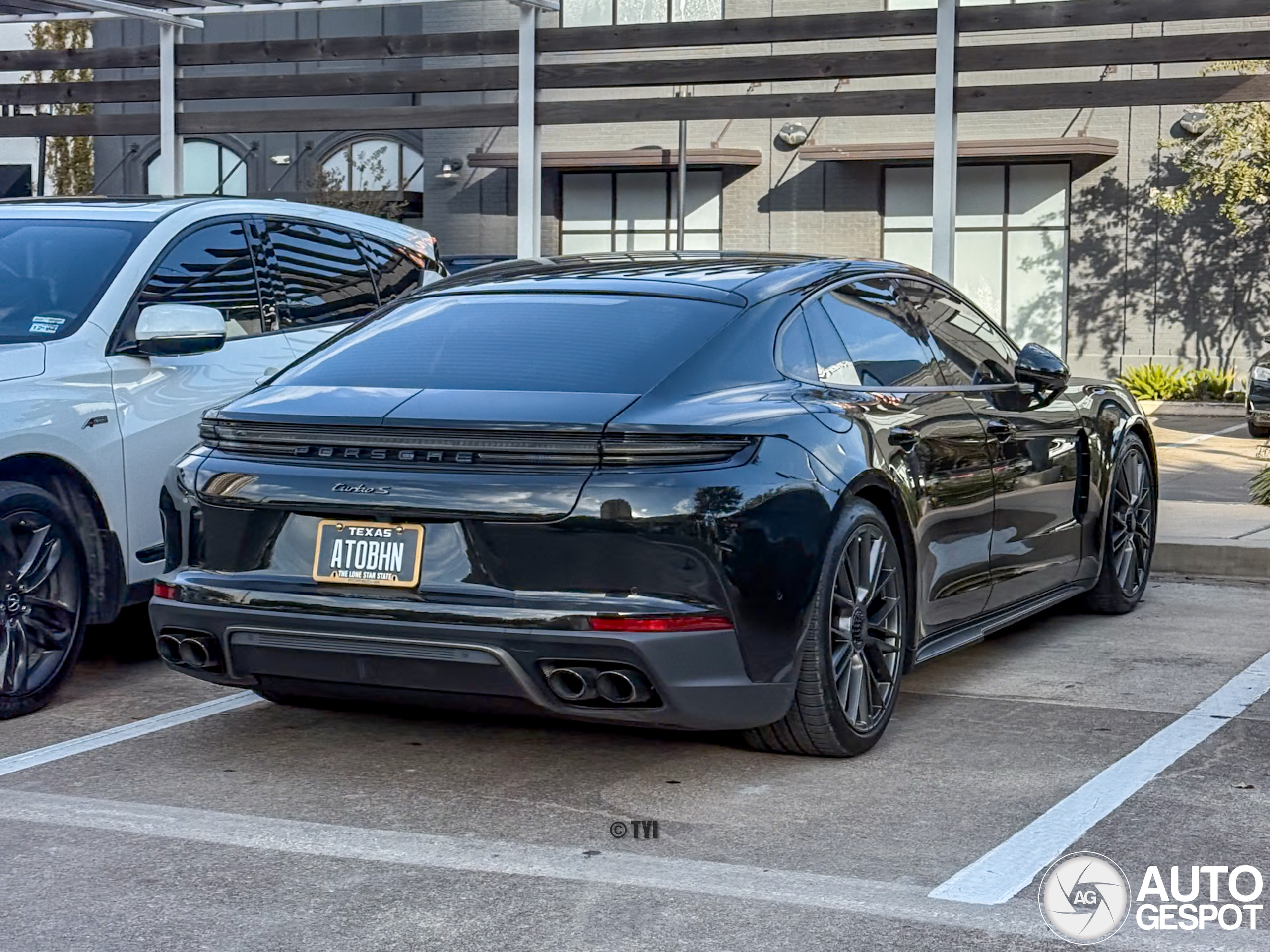 Porsche 972 Panamera Turbo S E-Hybrid - 14 February 2026 - Autogespot