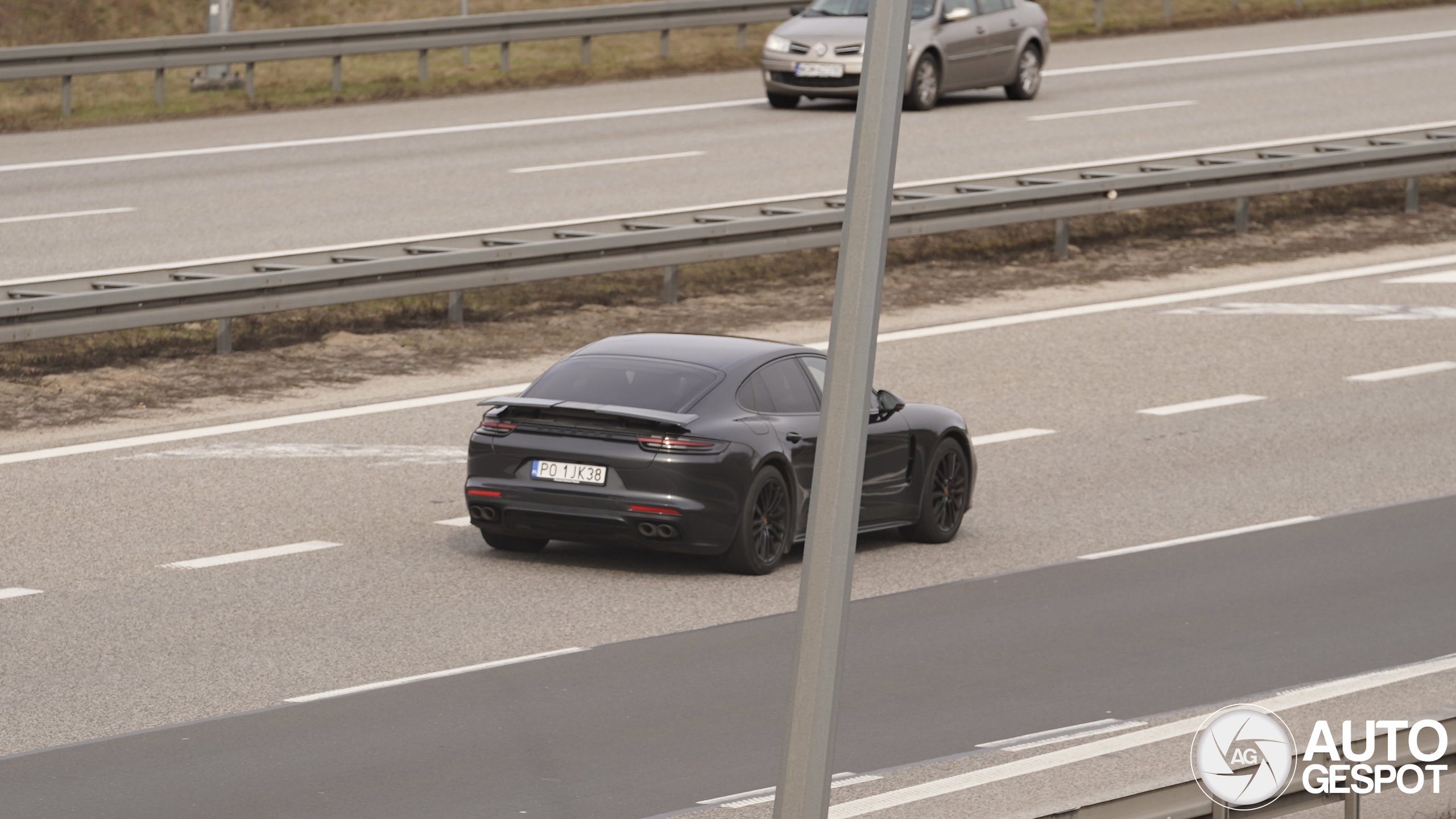 Porsche 971 Panamera GTS MkI - 26 March 2026 - Autogespot