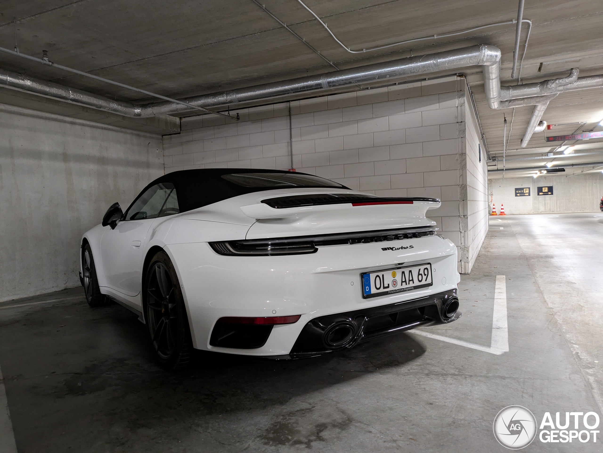 Porsche 992 Turbo S Cabriolet MkI - 29 May 2026 - Autogespot