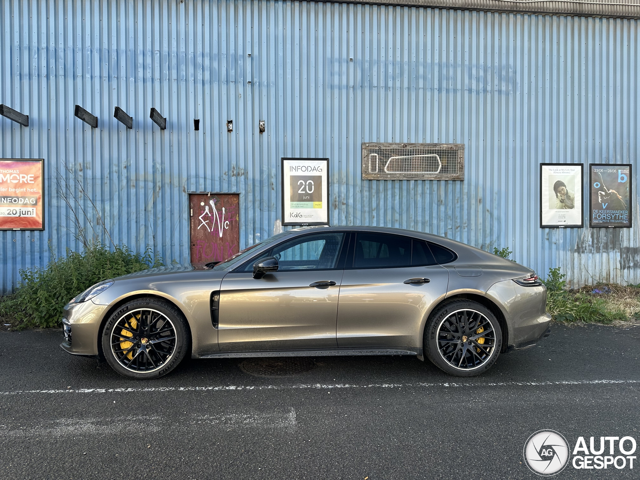 Porsche 971 Panamera Turbo S E-Hybrid MkI - 09 June 2026 - Autogespot