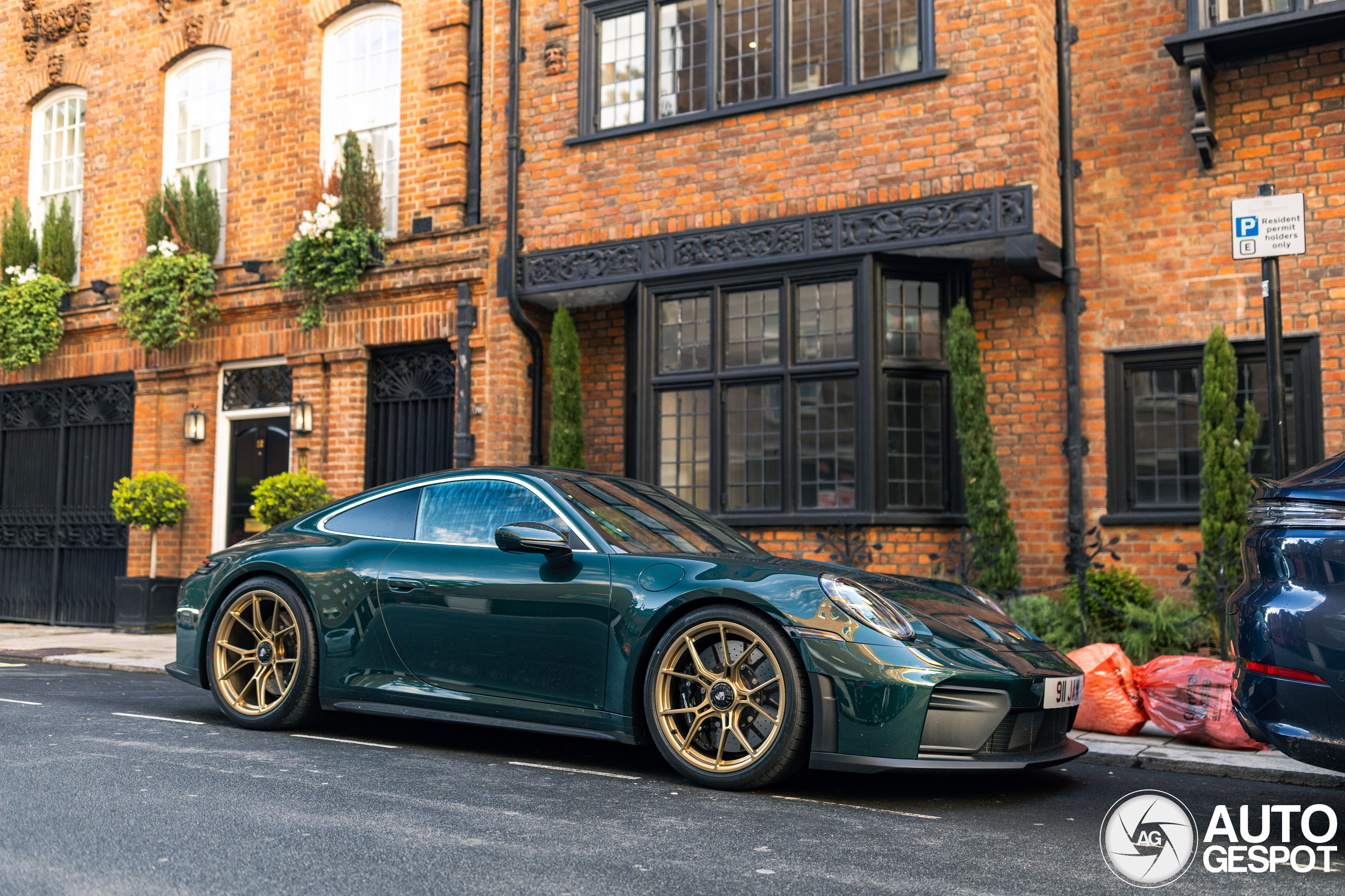Porsche 992 GT3 Touring MkII - 09 June 2026 - Autogespot