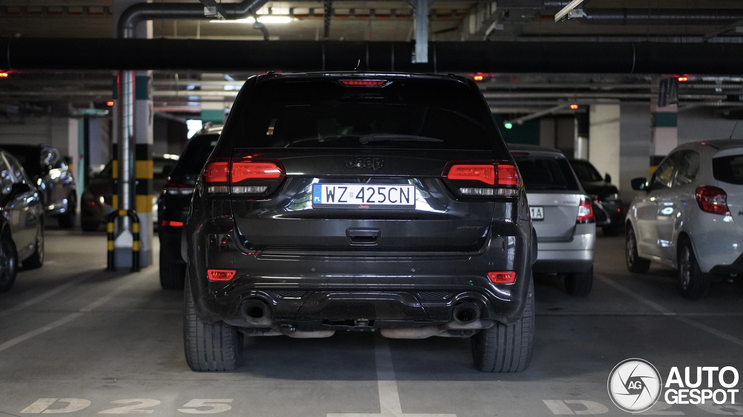 Jeep Grand Cherokee SRT 2017 - 11 June 2026 - Autogespot