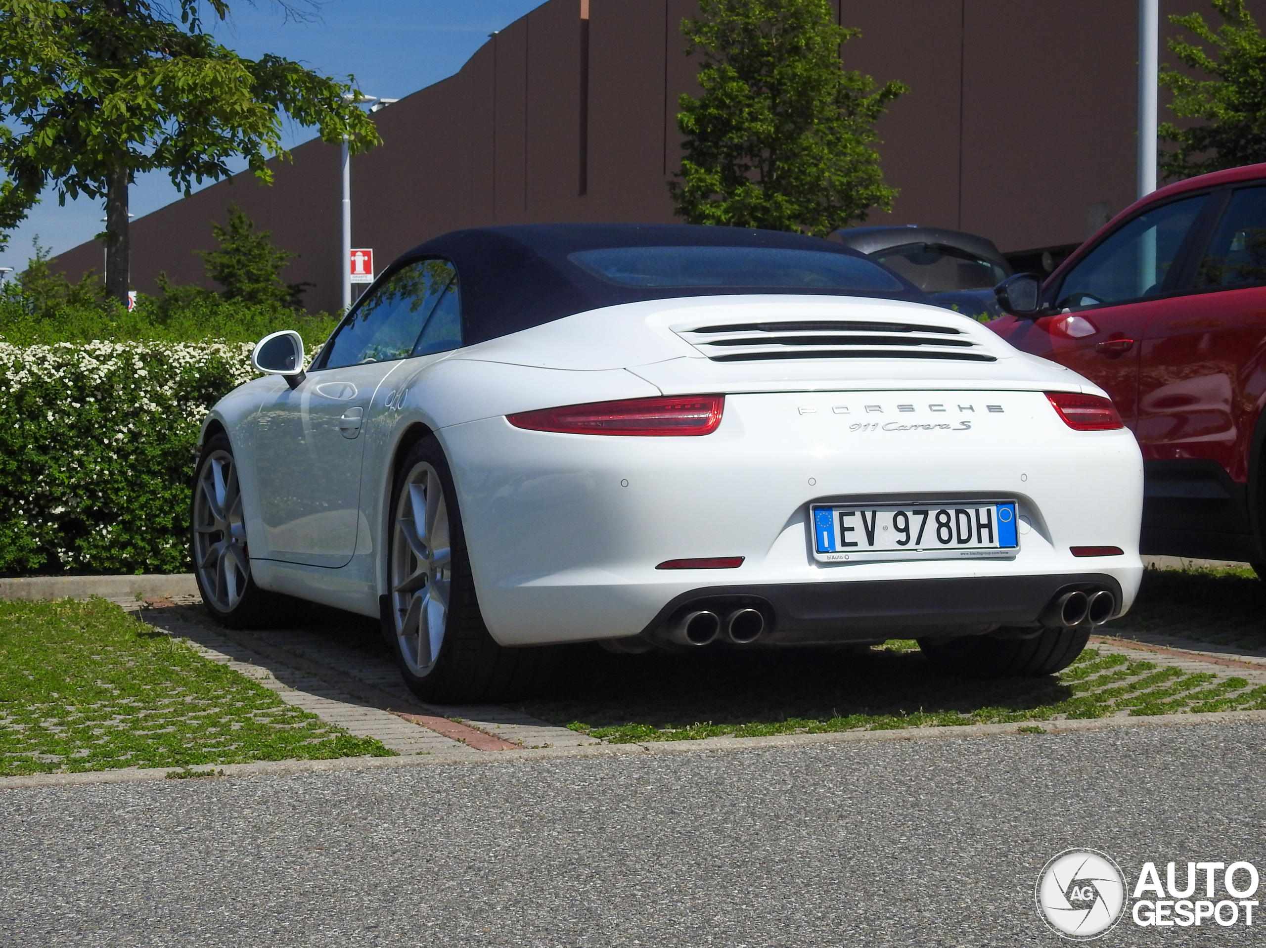 Porsche 991 Carrera S Cabriolet MkI - 13 June 2026 - Autogespot