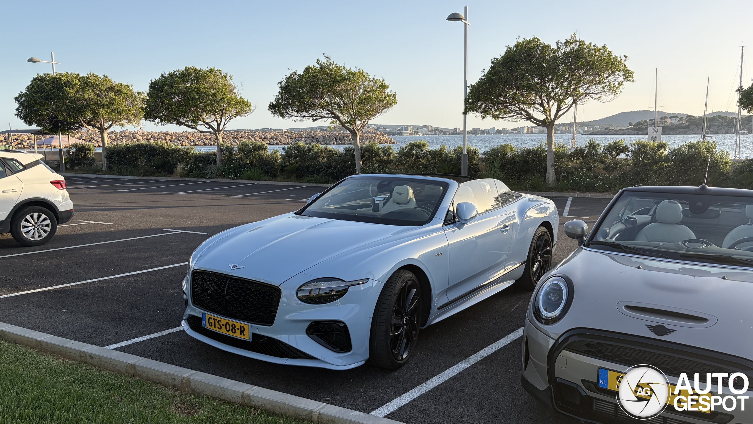 Bentley Continental GTC Speed 2025 First Edition - 15 June 2026 ...
