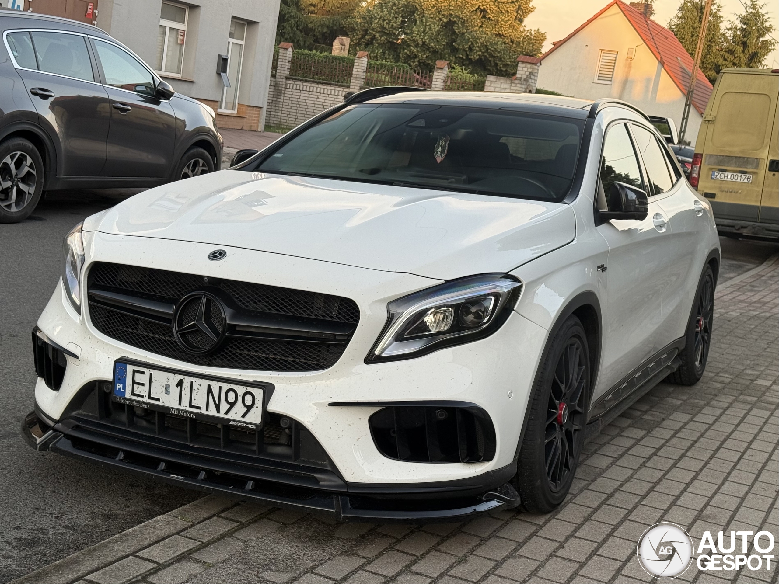 Mercedes-AMG GLA 45 X156 2017 - 19 June 2026 - Autogespot