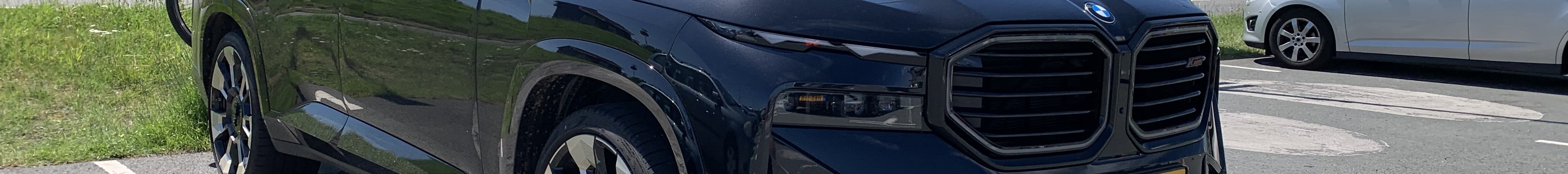 BMW XM G09 Label Red - 20 June 2026 - Autogespot
